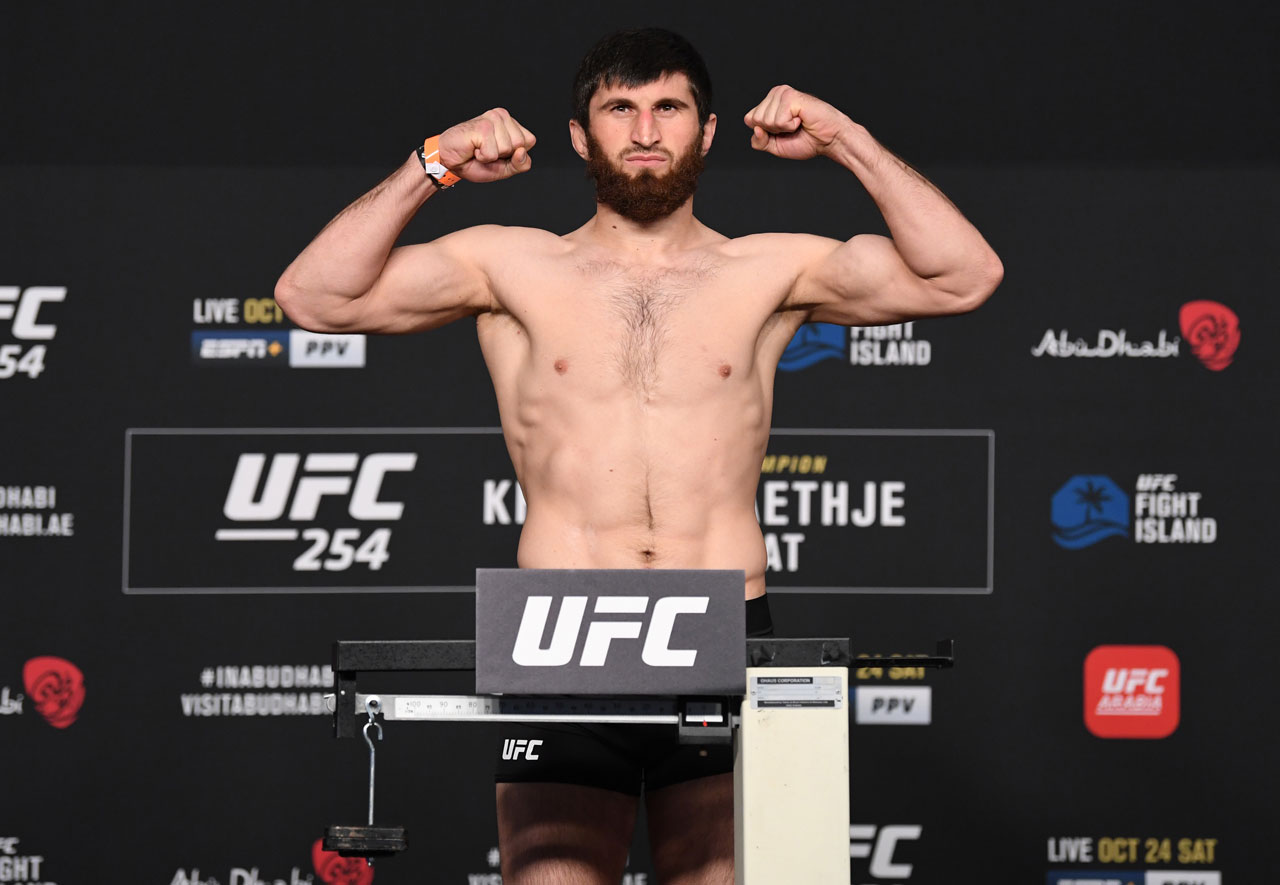 Scott Smith’s UFC 282 Best Bets | 4for4