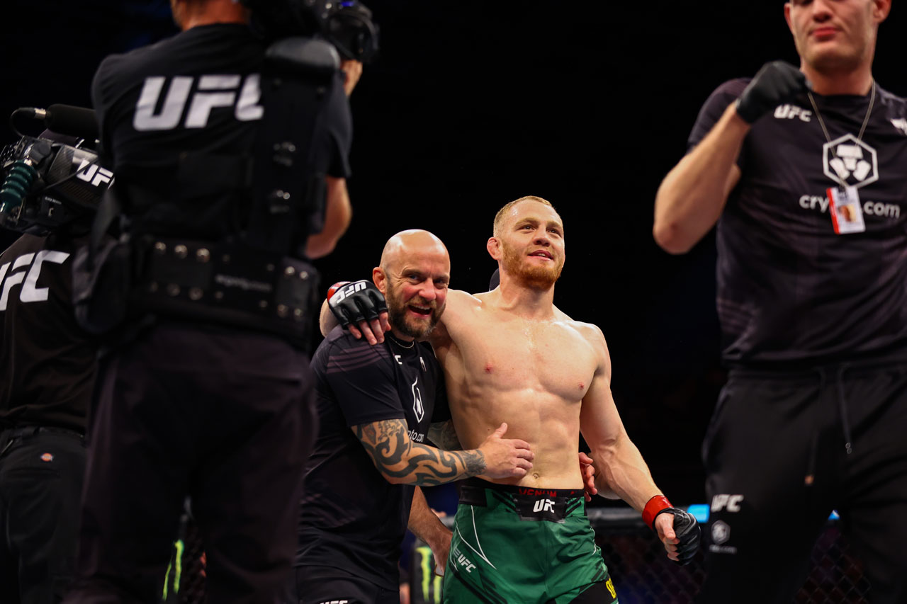 Scott Smith’s UFC Fight Night: Lewis vs. Spivak Best Bets | 4for4