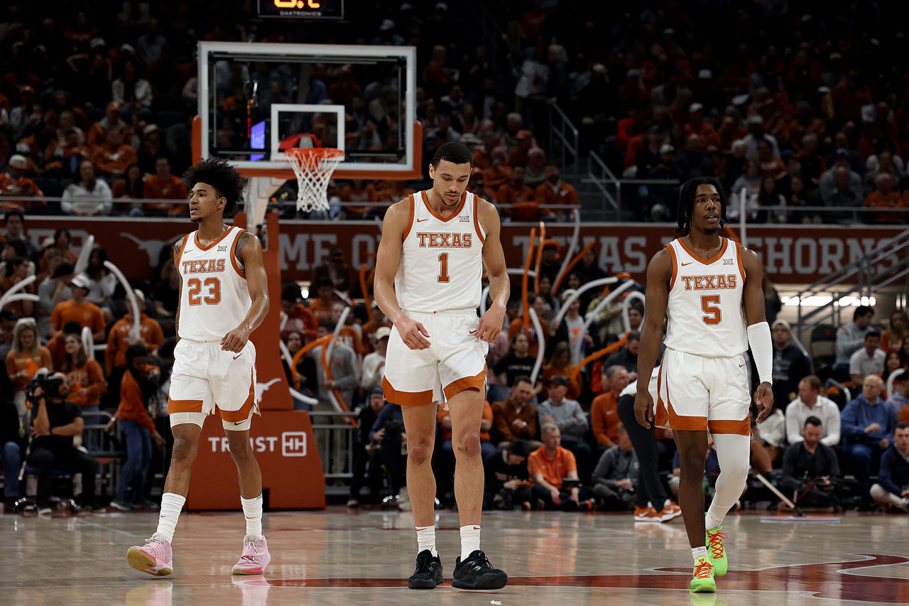 NCAA CBB Best Bets: Back the Longhorns in Burnt Orange Battle | 4for4