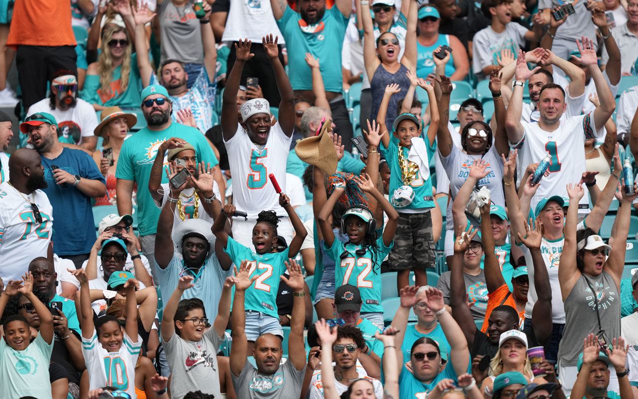 Week 14 NFL Pick'em & Survivor Pool Picks: Miami Rolls at Home | 4for4