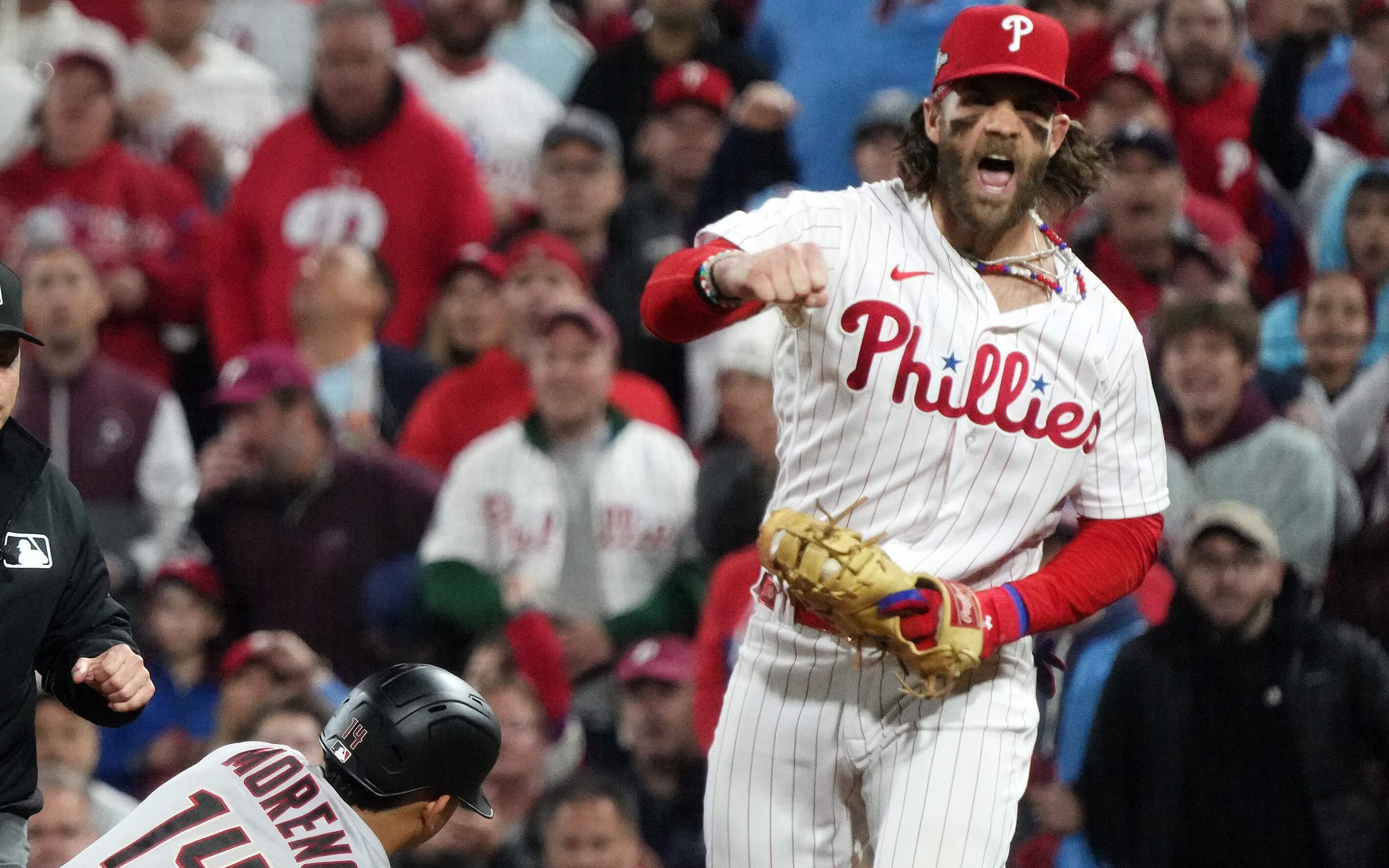 Bet $5 on D-Backs-Phillies with DraftKings Promo, Get $200