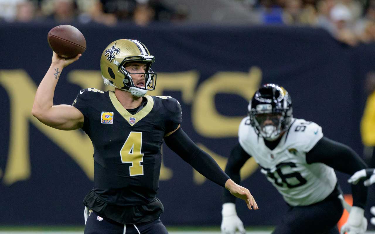 Fantasy Football Quarterback Streaming Week 8: Carr Finds a Soft Spot ...