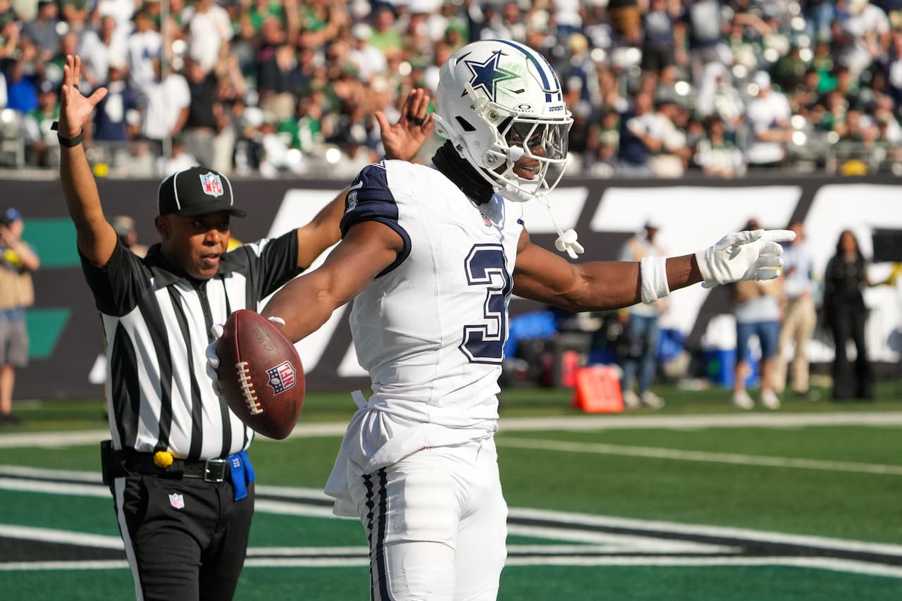 Pat Mayo's UPDATED 2025 Week 6 Fantasy Football Rankings, Starts, Sits ...