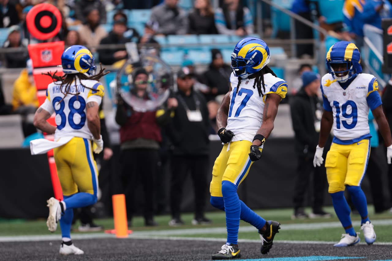 Pat Mayo's UPDATED 2025 Week 15 Fantasy Football Rankings, Starts, Sits ...