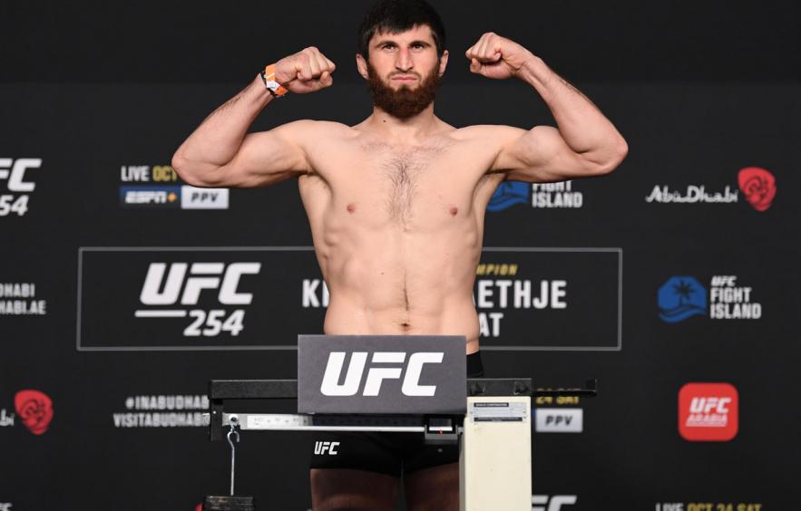 Scott Smith’s UFC 282 Best Bets | 4for4