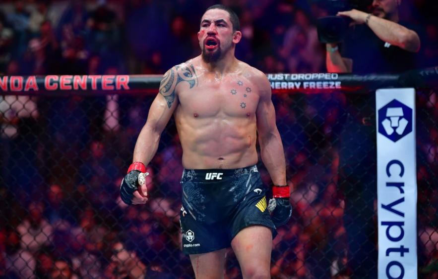 Scott Smith’s Top Plays for UFC Abu Dhabi: Whittaker vs de Ridder | 4for4
