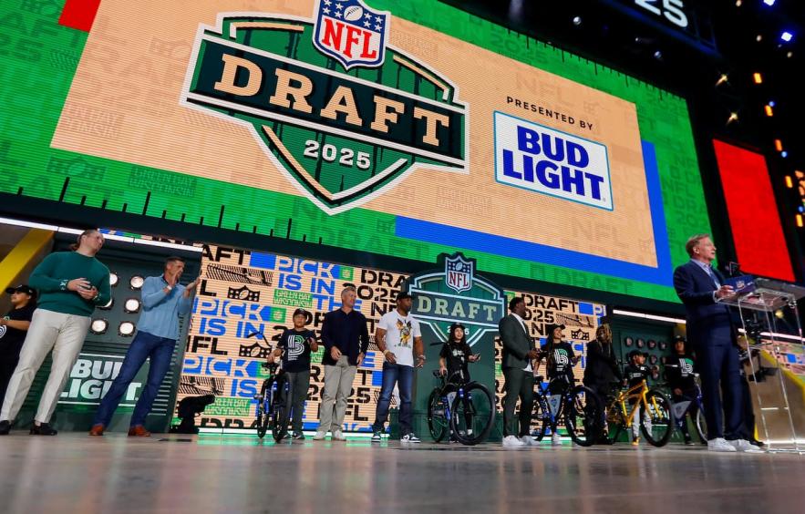 2025 NFL Draft: Live Fantasy Tracker (Rounds 2-3) | 4for4