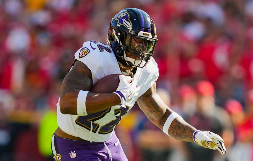 Pat Mayo's UPDATED 2025 Week 8 Fantasy Football Rankings, Starts, Sits ...